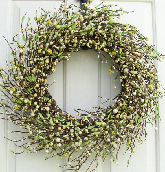 Items similar to Summer Wreath - Yellow, Ivory & White Berry Wreath ...