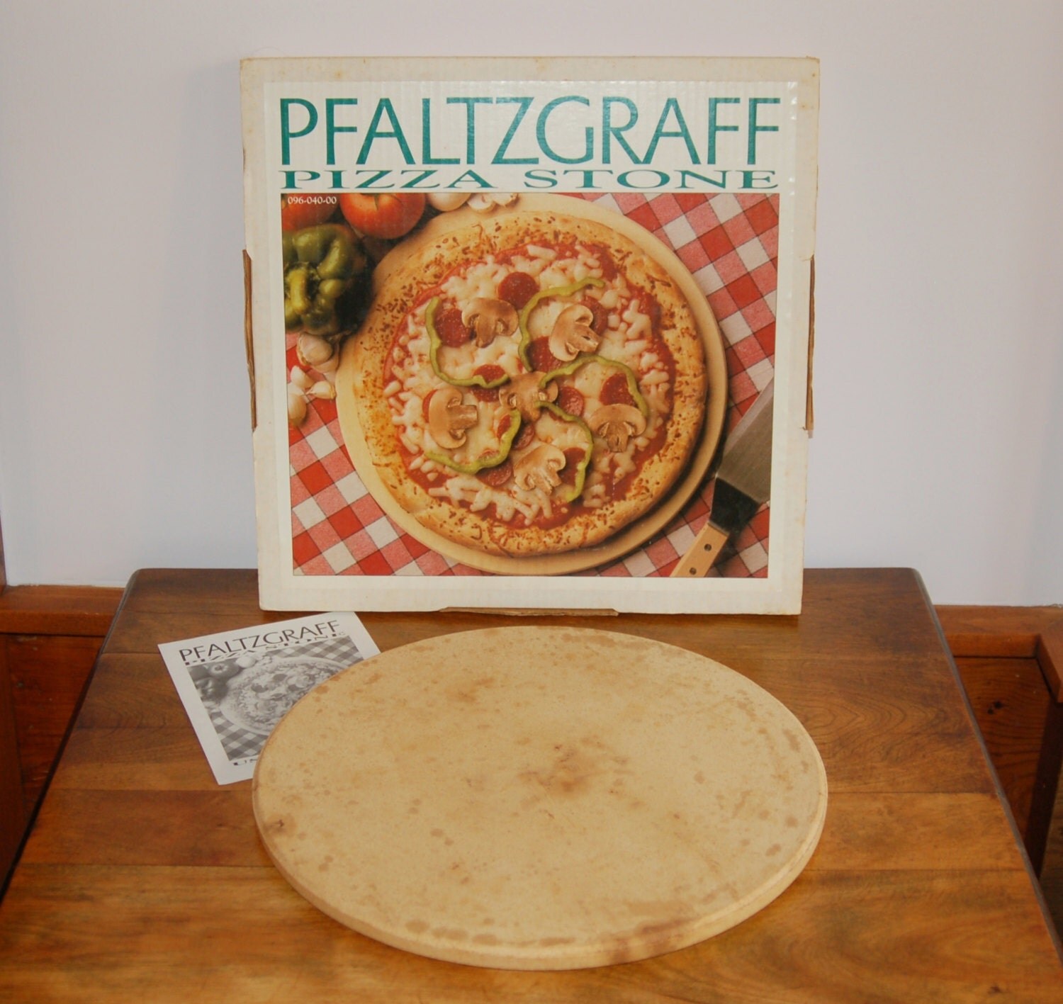 Pfaltzgraff Round Pizza Stone 13 Inch Clay Baking Stone