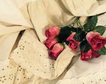 Lace dust ruffle | Etsy