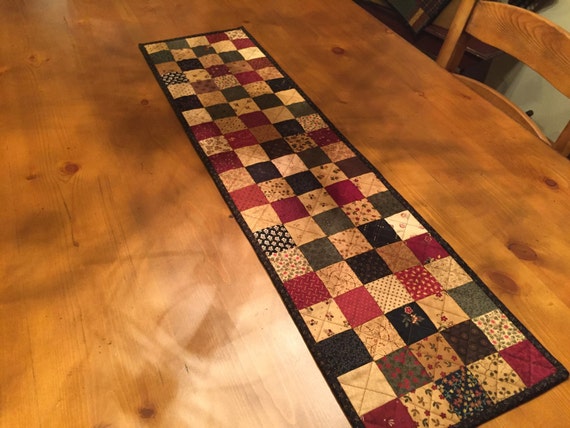 Quilted Table Runner / Primitive Table Runner / Country Quilt