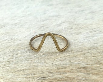 Double Point Spear Statement Ring
