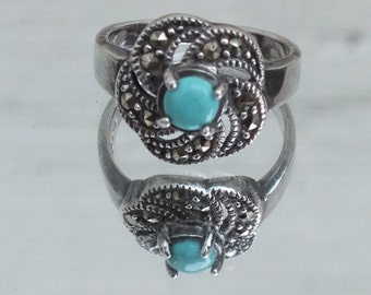 10K Yellow Gold Love Story Ring with Germs by GiftShopVintage