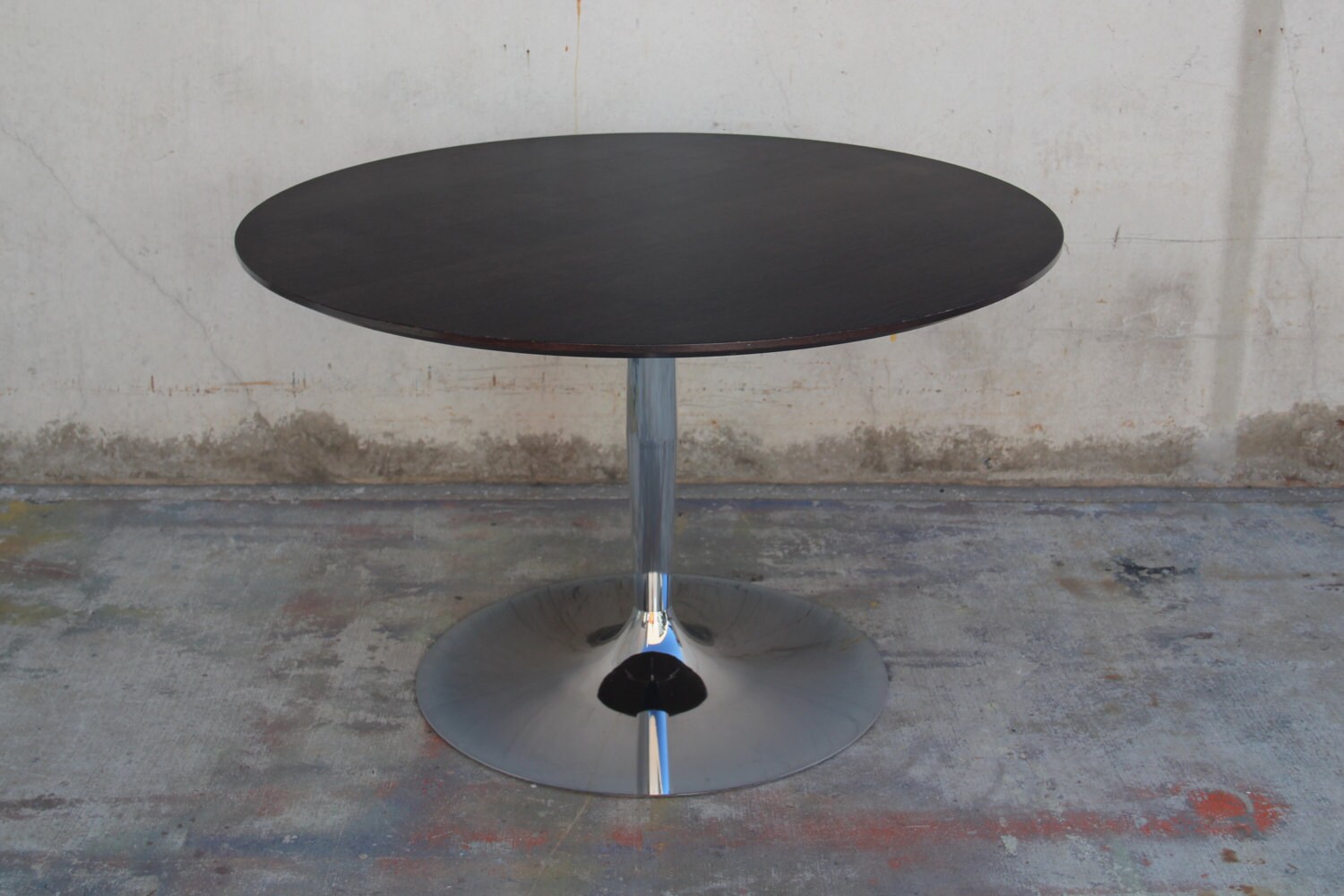 Chrome and Mahogany Tulip Table the Planet Table by Calligaris – Haute ...
