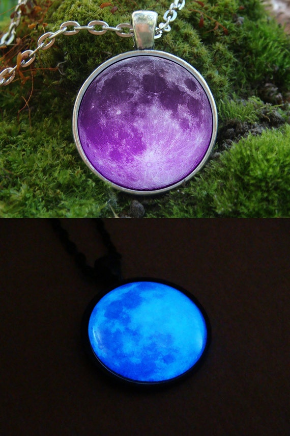 Glowing Necklace Purple Moon / Glowing moon / Pink Moon / Glow
