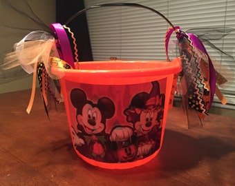 Minnie mouse bucket | Etsy