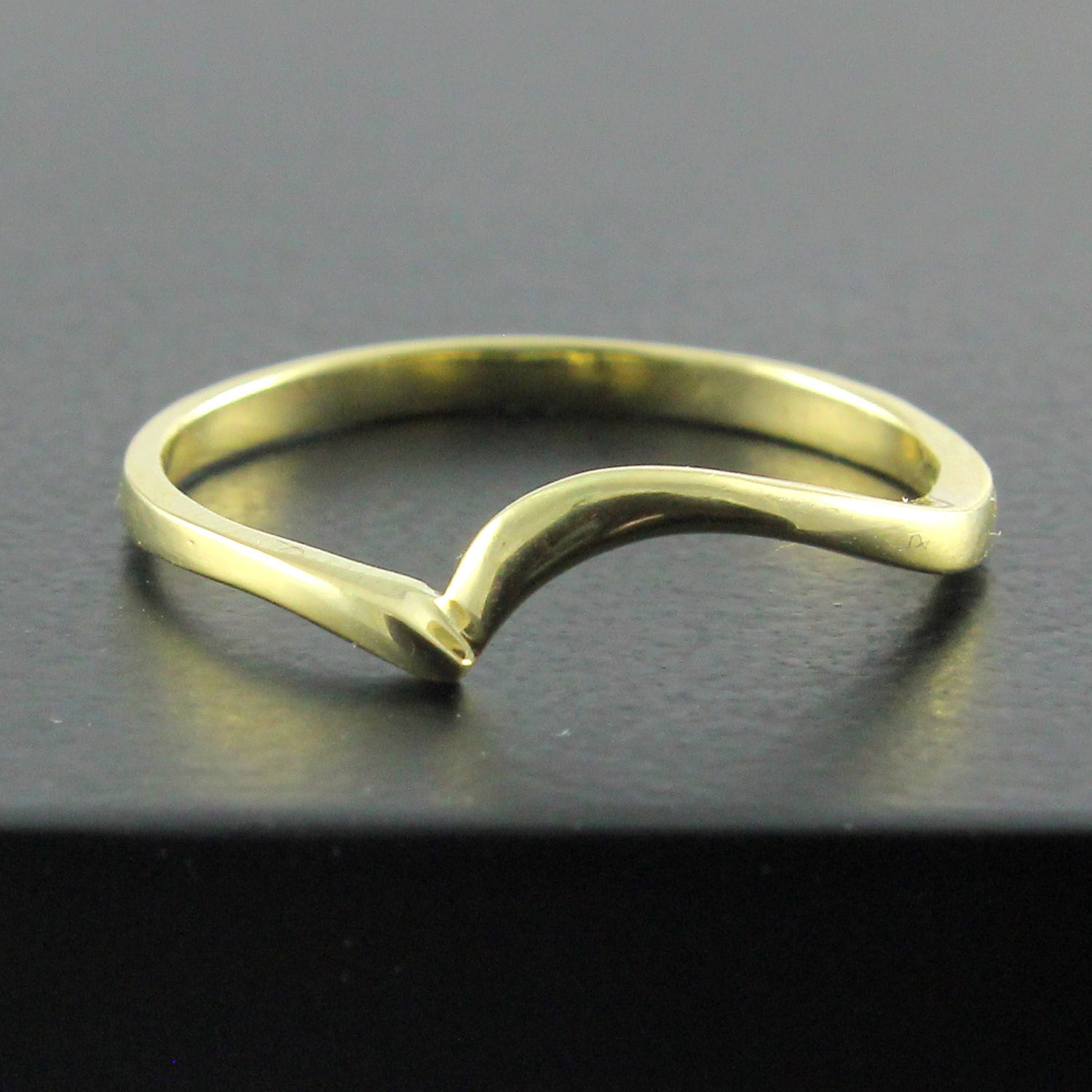 14K Yellow Gold Band Swirl Design Wedding Band Simple