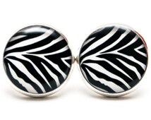 Popular items for zebra stud earrings on Etsy
