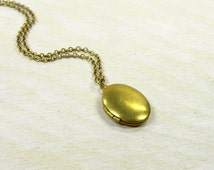 Popular items for simple gold locket on Etsy