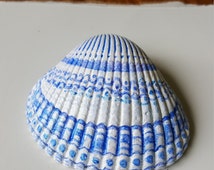 Unique painted clam shell related items | Etsy