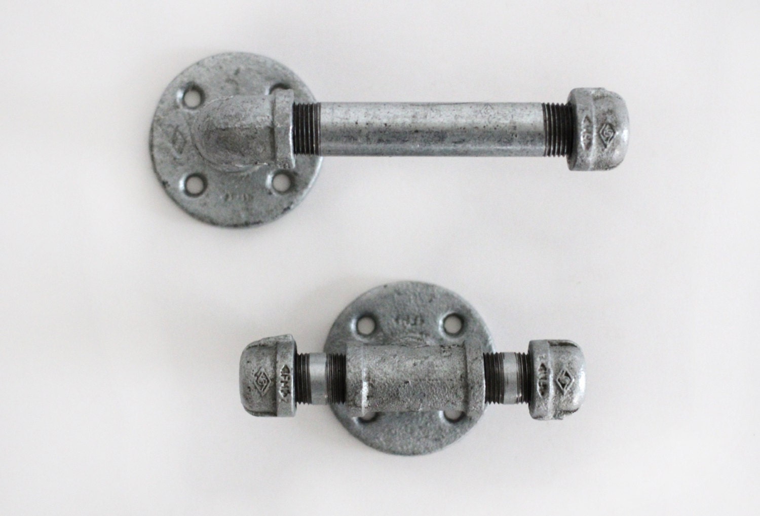 2 Piece Galvanized Pipe Bathroom Accessory Set For Half Bath.