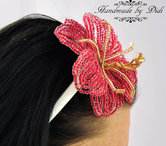 Diadem flower in red color heir accessoir from glass seed