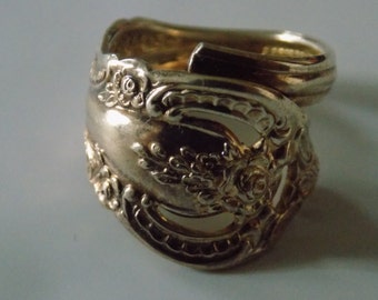 Repousse ring | Etsy