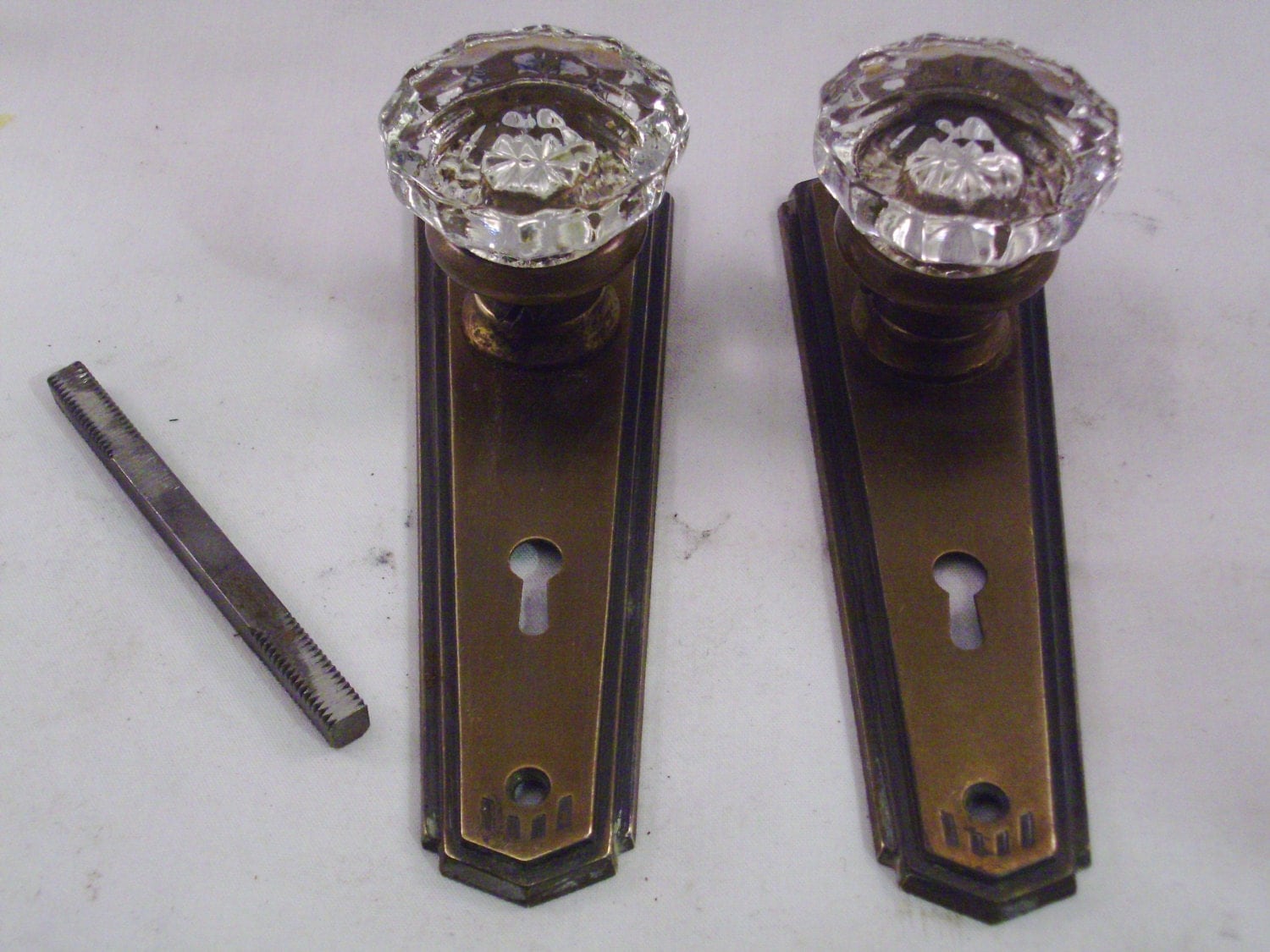 Antique 12 Point Glass Door Knobs With Brass Plates 644