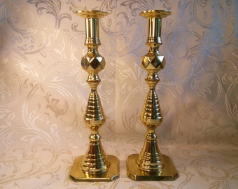 Vintage AVON HOME FASHIONS Tablecloth Red Yellow by 3DsVintage