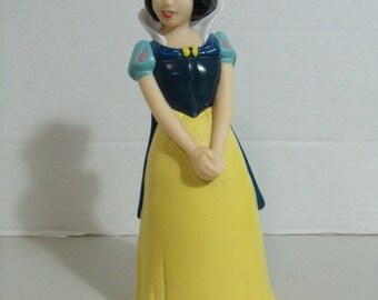 Snow white cape | Etsy