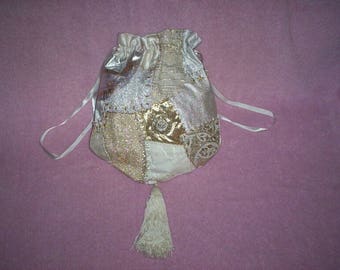 PDF Miss Woolfenden's Reticule Crochet Pattern