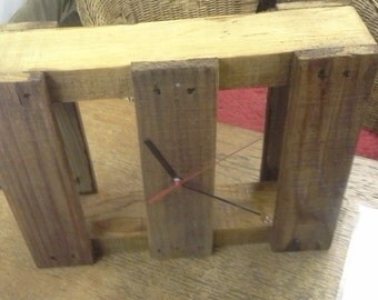 Pallet clock | Etsy