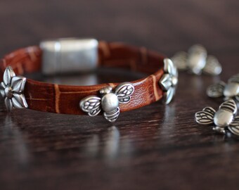 Spring bracelet | Etsy