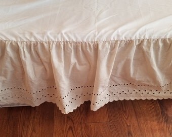 Eyelet bedding | Etsy