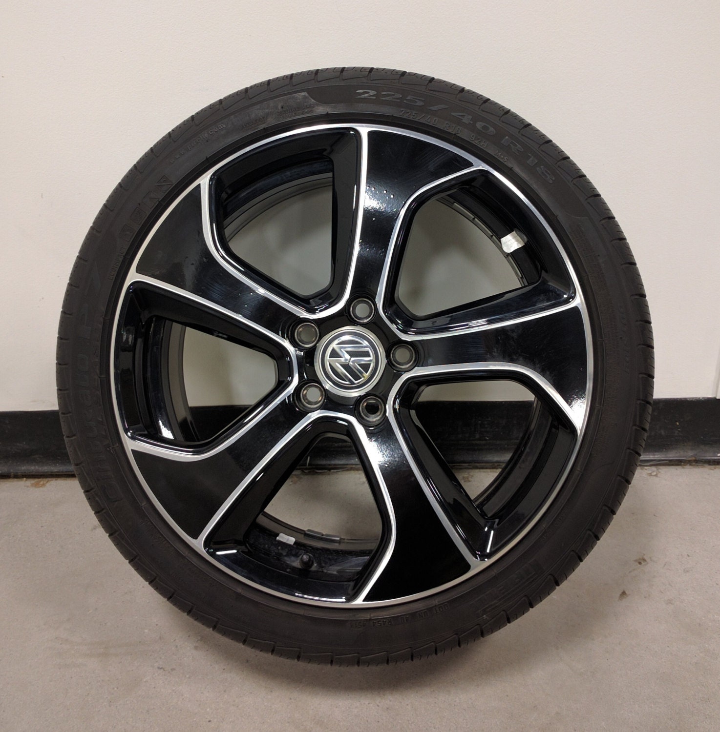 VW MK7 GTi Austin Wheel Decal AUS-Full Decal Kit