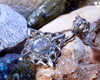 Items similar to The 9 Planets Ring - 18k gold, Gibeon Meteorite and 9 ...