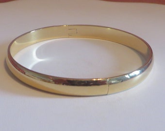Gold Bangle Set of 3 Yellow 14k Gold Fill Bracelets 14k Gold