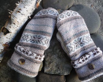 Unique upcycled mittens from the winter by MadeAgainMittens