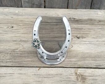 Horseshoe stand | Etsy