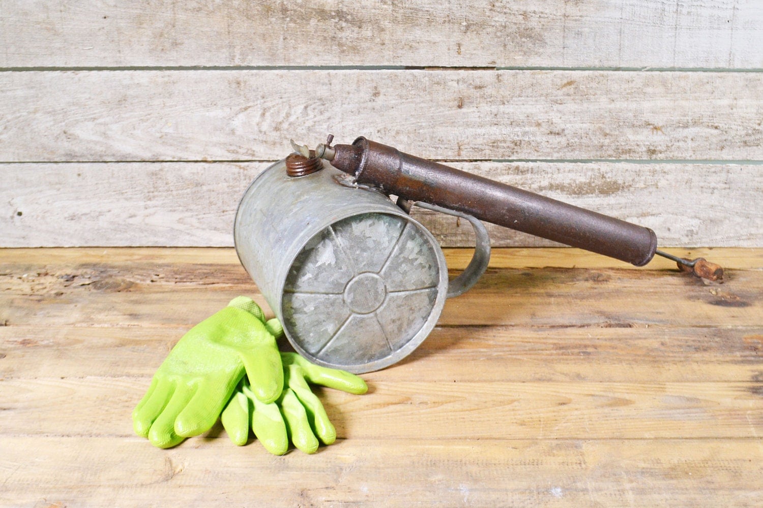 Vintage Hudson Sprayer Pesticide Sprayer Metal Bug Sprayer