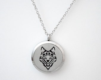 Wolf locket | Etsy