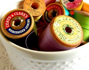 Vintage thread spool | Etsy
