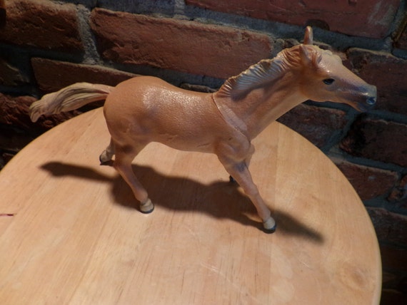 Hard plastic horse 1395 Brown toy horse play horse toy