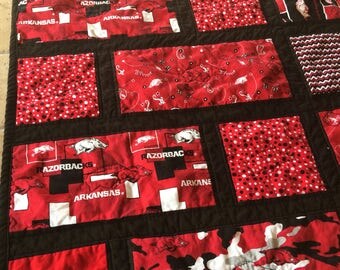 Arkansas Razorback Cheerleader Piggie 9x12