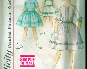 Items similar to Vintage 1952 Simplicity 4104 Sewing Pattern Girl's One ...