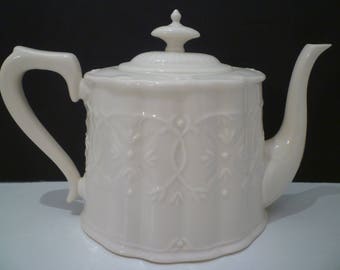 Vintage teapot | Etsy