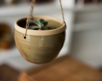 Ceramic hanging planter | Etsy