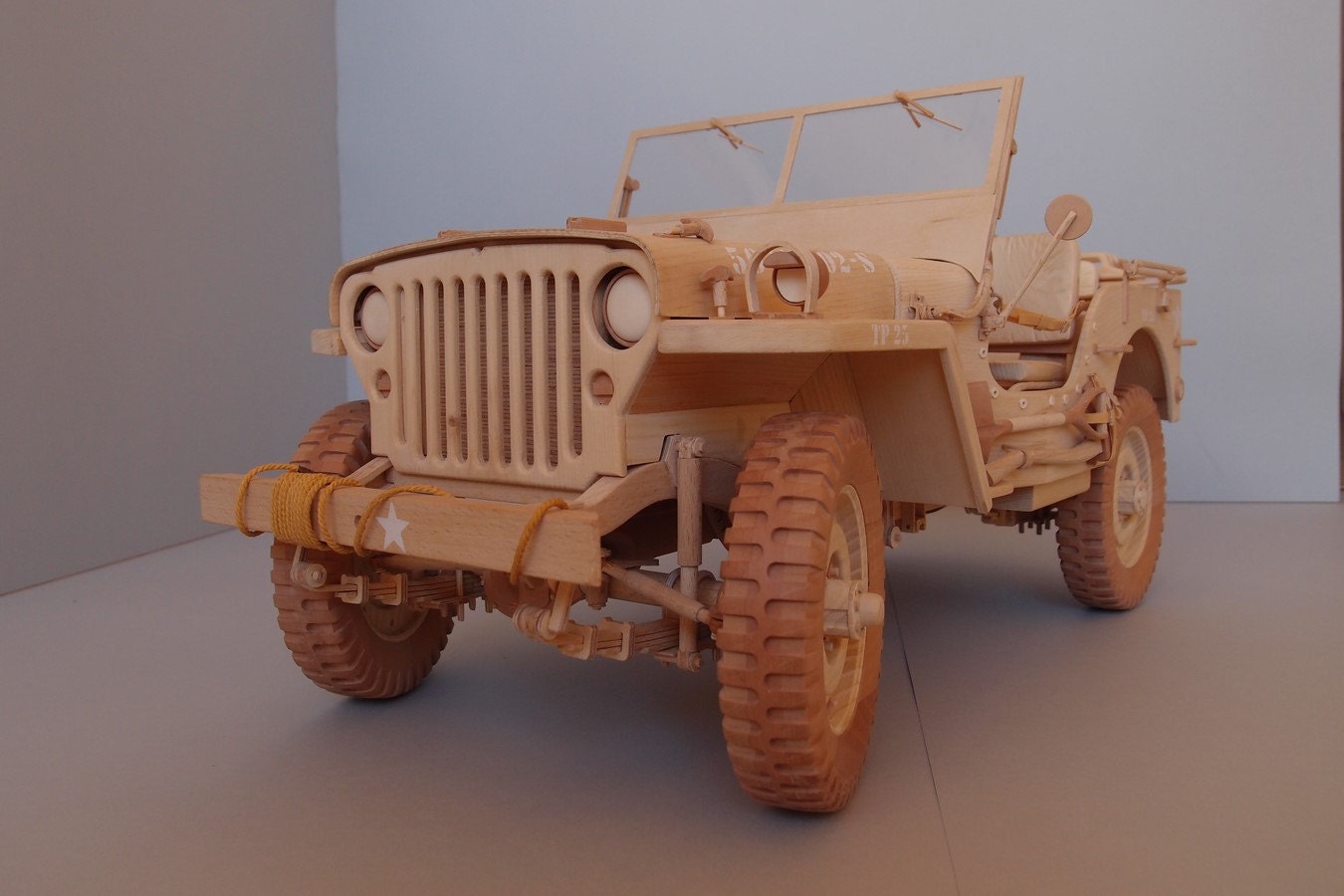 WILLYS MB JEEP model from wood scale 1/6