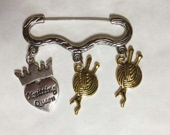 Knitting brooch | Etsy