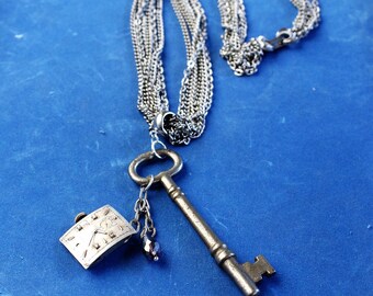 Deja Vu Vintage Jewelry by DejaVuVintageJewelry on Etsy