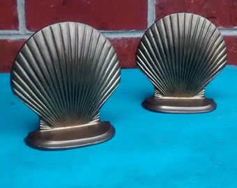 Seashell bookends | Etsy