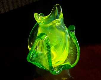 Uranium glass vase | Etsy