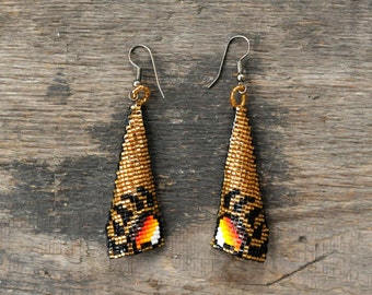 Bear claw bead | Etsy