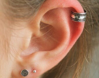 Tragus ear cuff | Etsy