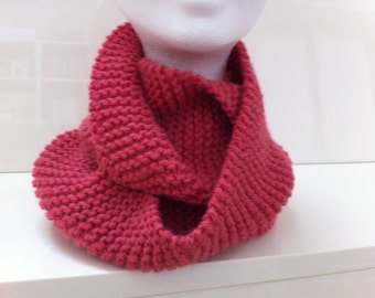 Items similar to Pink Snood with Deep Red Velvet Ribbon and Bow end ...