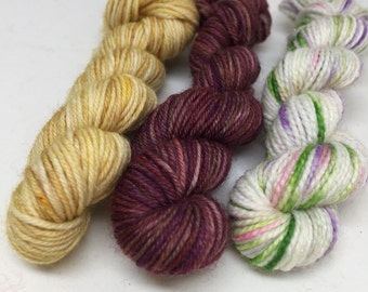 Unique yarn bundle related items | Etsy