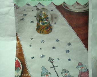 Snowman table runner | Etsy