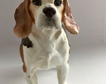 Beagle figurines | Etsy
