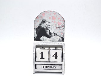 Wooden calendar | Etsy