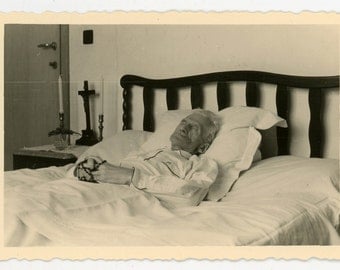 Post mortem photo dead man wake laid out funeral home