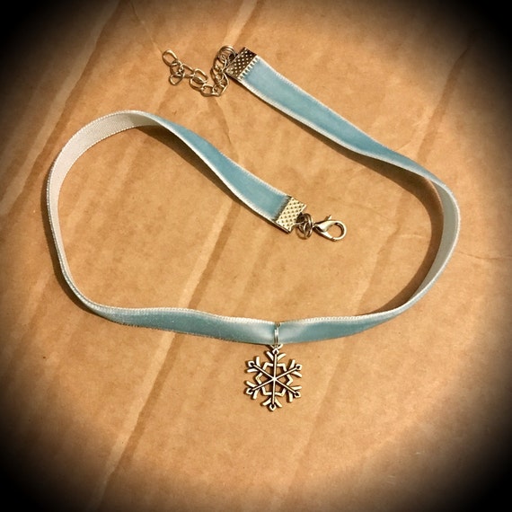 Frozen Elsa Ice Queen Disney Princess Velvet Choker Necklace